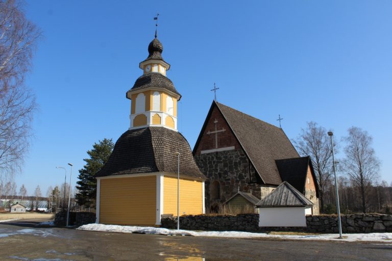 Tuulos huhtikuussa 2018 | Suomen kuntia kiertämässä